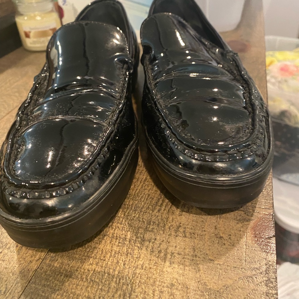 Tod’s Black Patent Leather Shoes - Gem